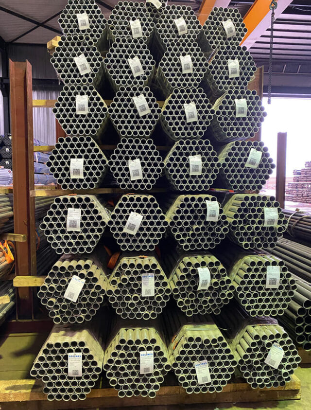 Over 150 tons of galvanised scaffolding tubes | Solines BV