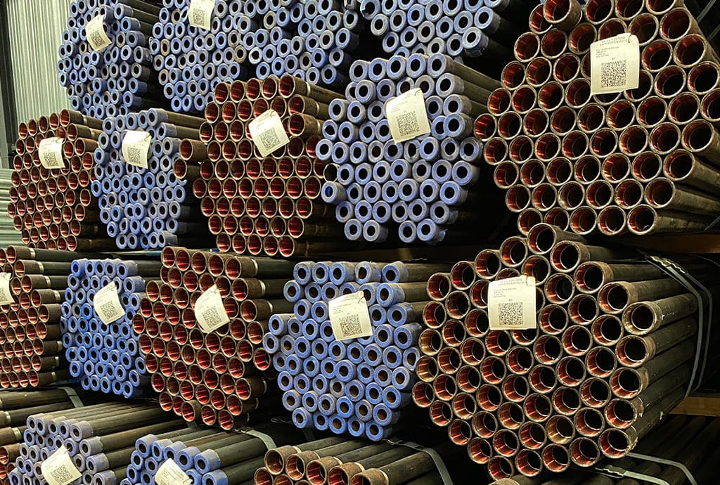 Threaded steel tubes in Ø 48.3 x 3.25 mm in stock | Solines