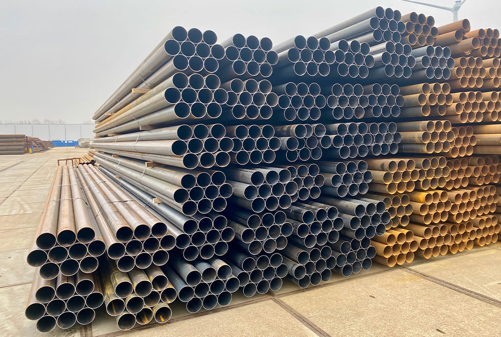 Large stock of piling tubes in various sizes | Solines