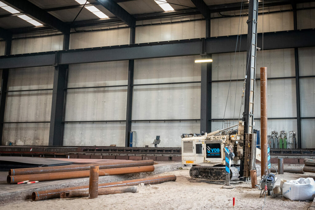 28 Steel tubes for a foundation project in Moerdijk